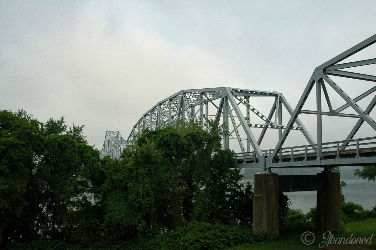 Memorial Bridge - Bridges and Tunnels