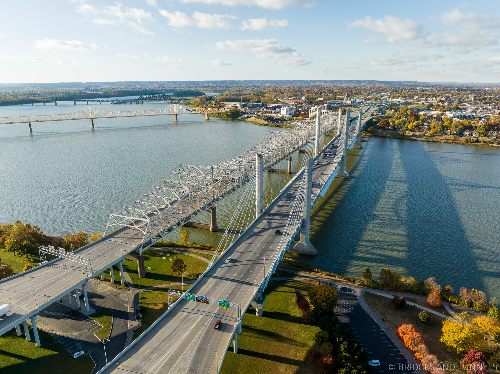 John F. Kennedy Bridge and Abraham Lincoln Bridge - Bridges and Tunnels