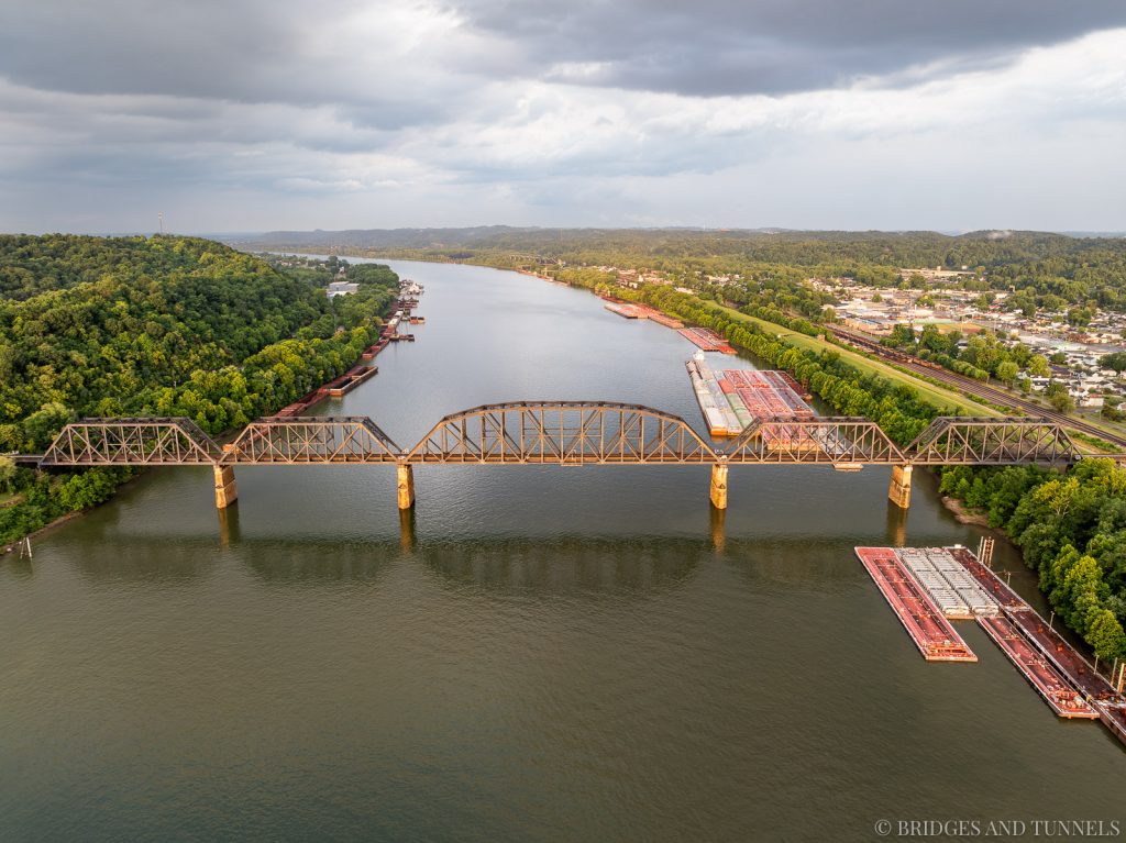 Kenova Railroad Bridge - Bridges and Tunnels