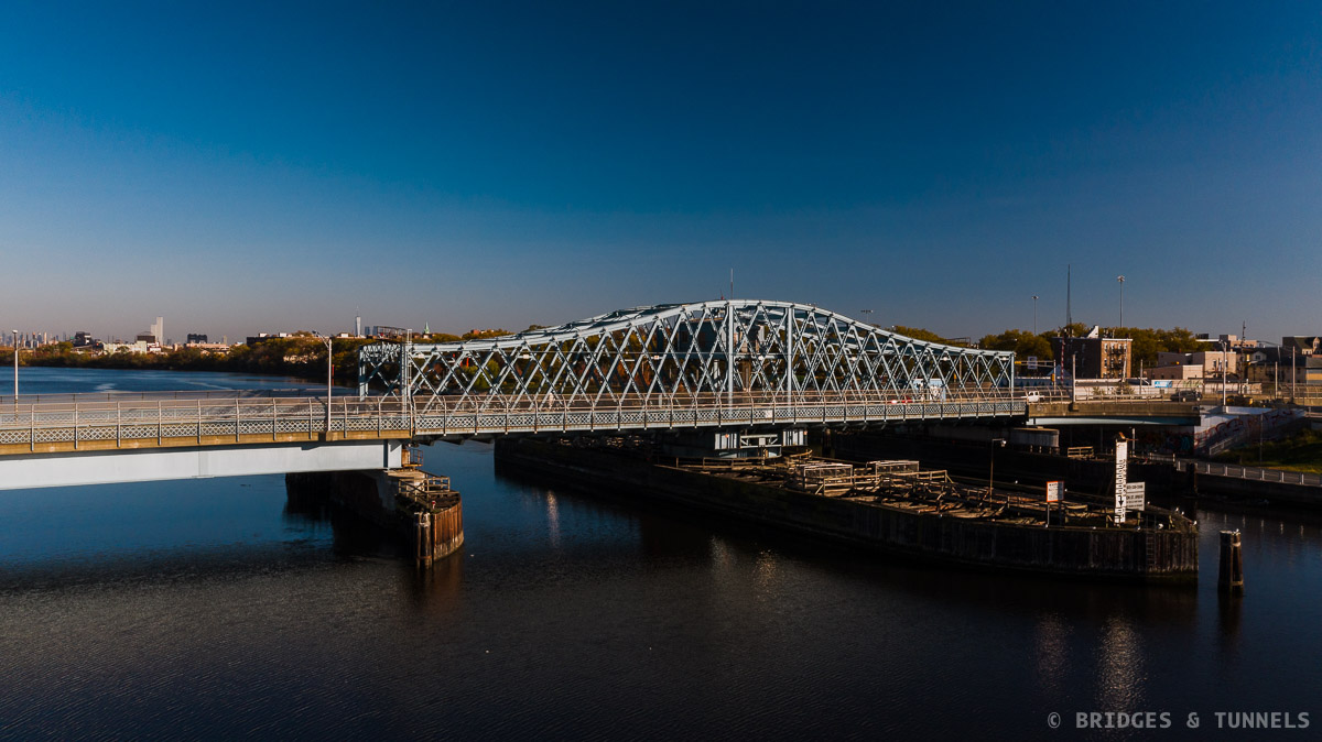 Jackson Street Bridge - Bridges and Tunnels