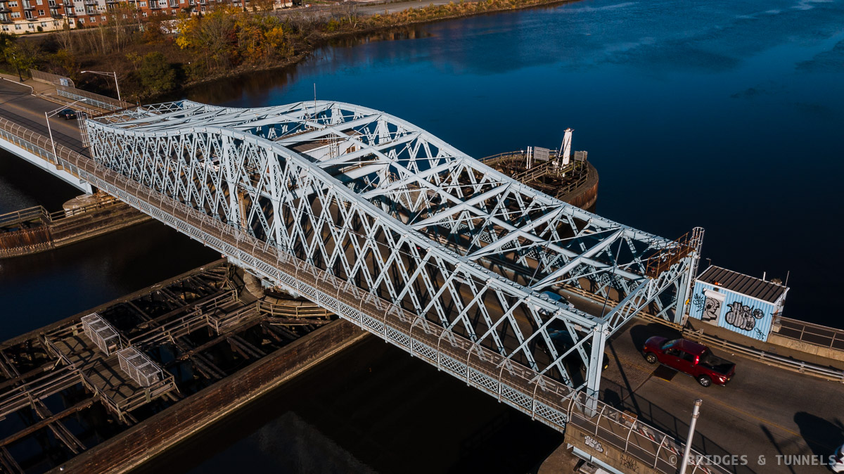 Jackson Street Bridge - Bridges and Tunnels