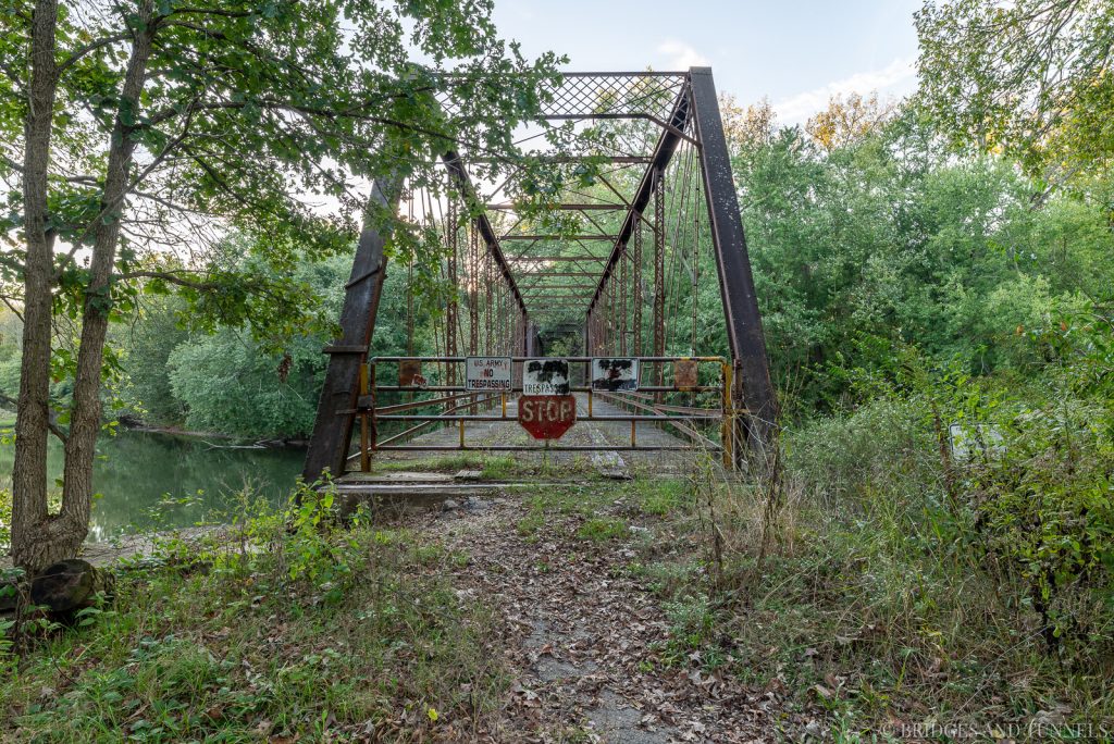Hendricks Ford Road Bridge - Bridges and Tunnels