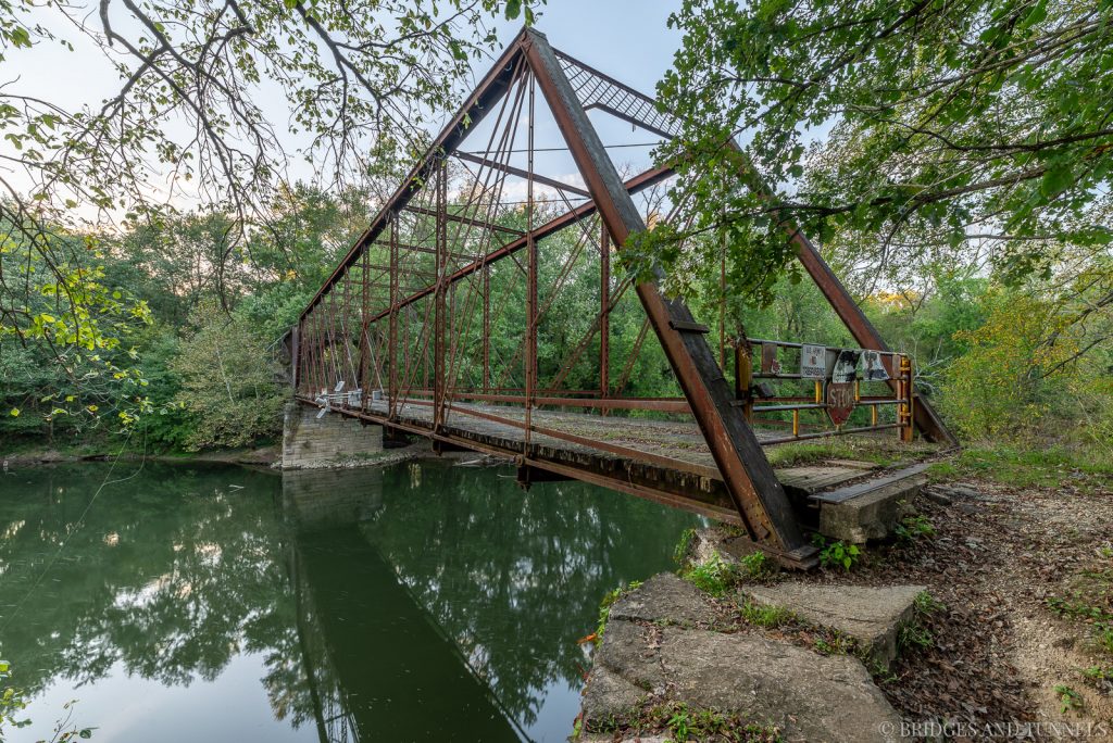 Hendricks Ford Road Bridge - Bridges and Tunnels