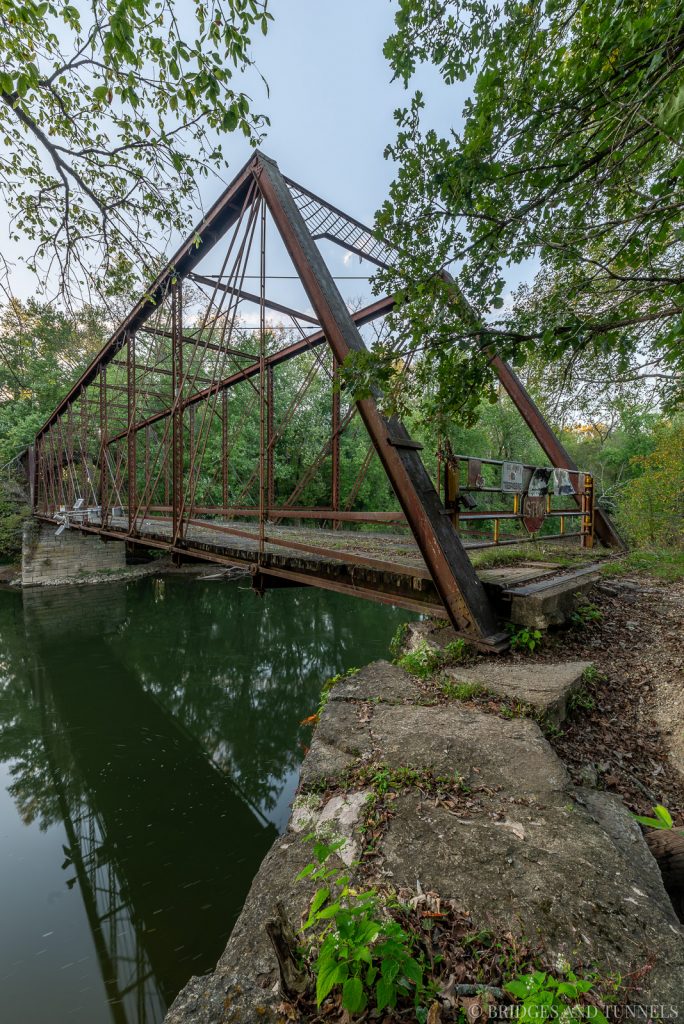 Hendricks Ford Road Bridge - Bridges and Tunnels